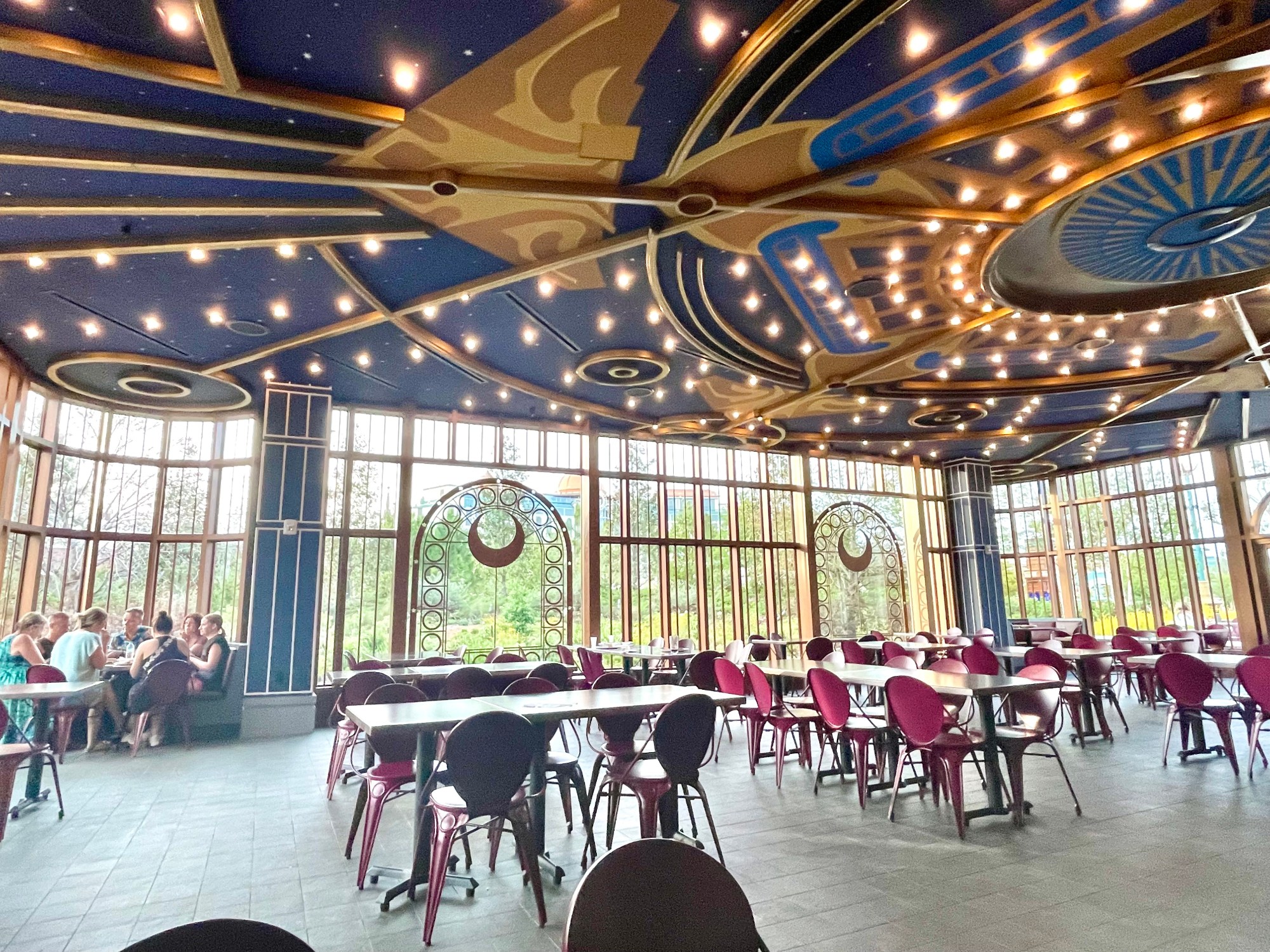 Pizza Moon – Celestial Park at Epic Universe – Theme Park MoJu