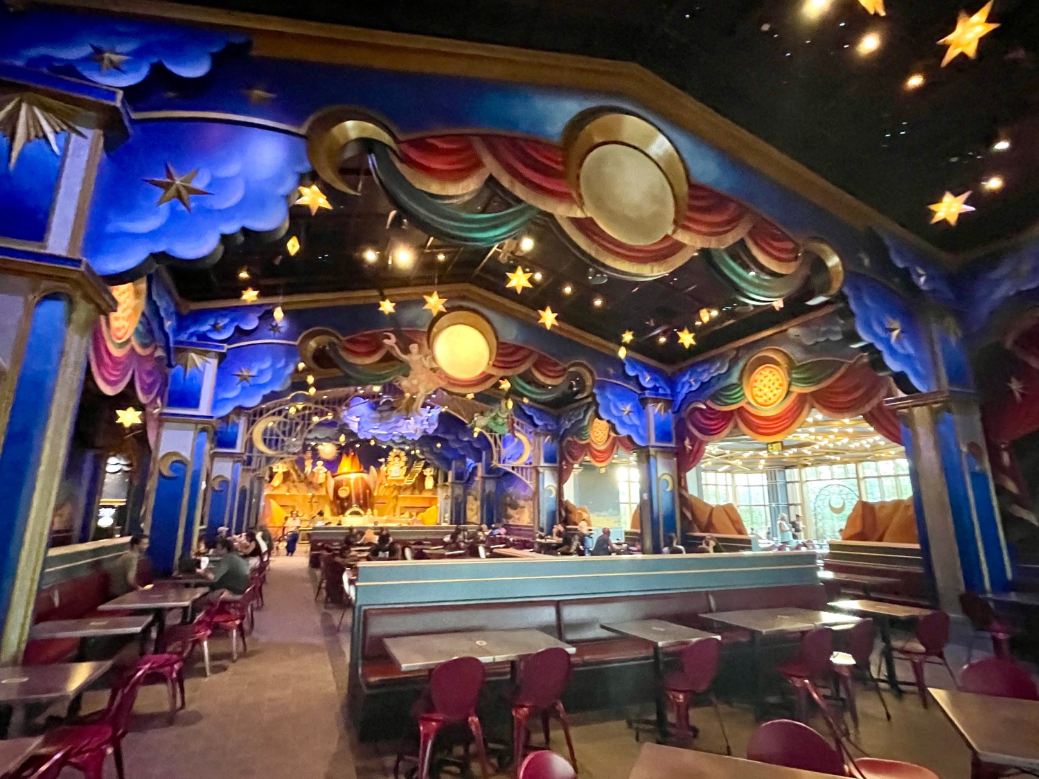 Pizza Moon – Celestial Park at Epic Universe – Theme Park MoJu